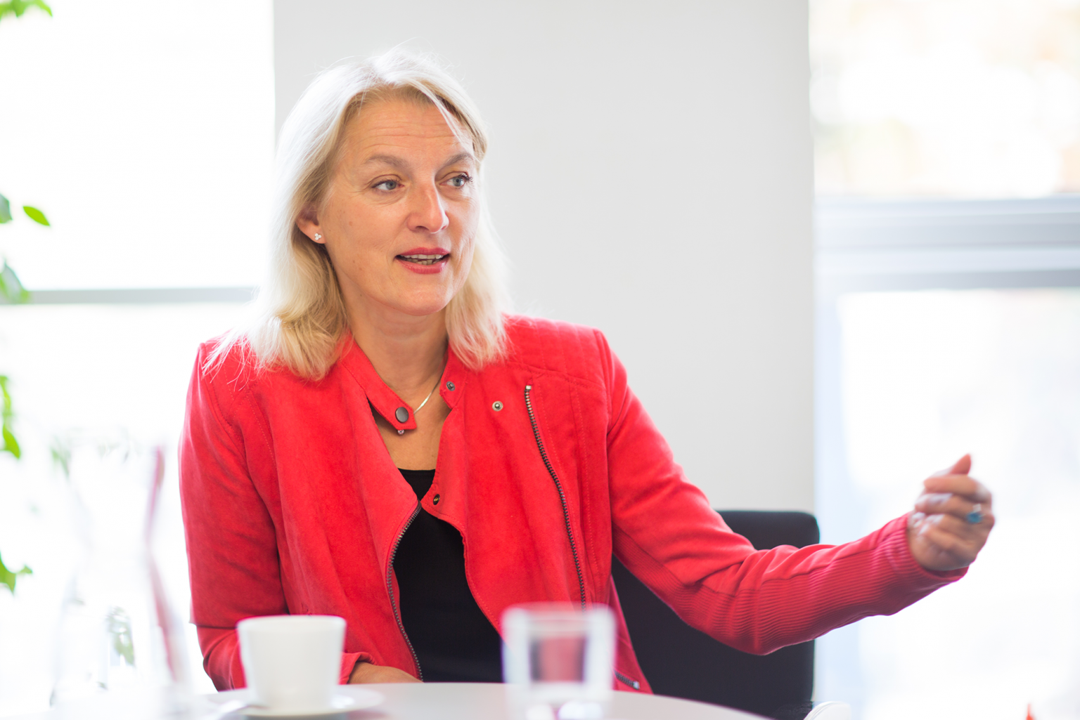 Evelyn Regner – KOMPETENZ-online