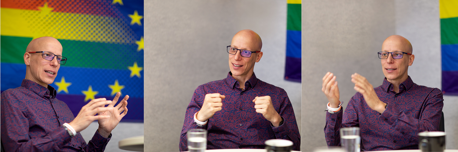 Die weite Welt auf einem Sofa – KOMPETENZ-online